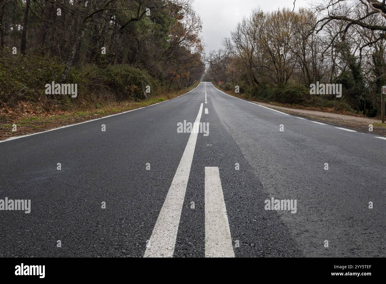 Driving on straight road highway hi-res stock photography and images ...