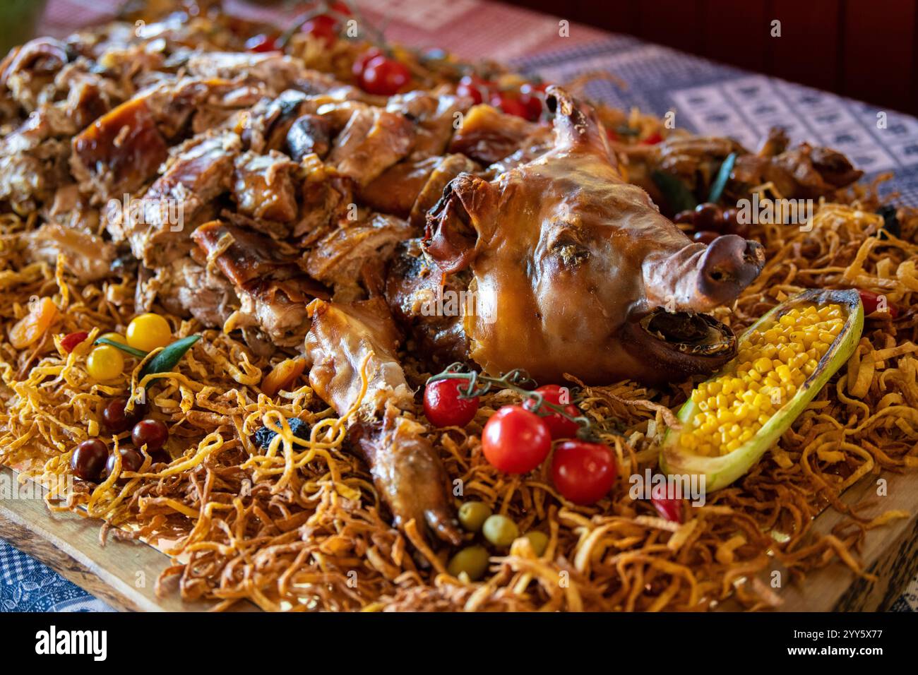 Roasted whole pig decorated hi-res stock photography and images - Alamy