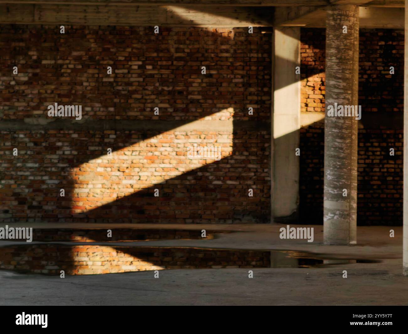 Unfinished frame hi-res stock photography and images - Alamy