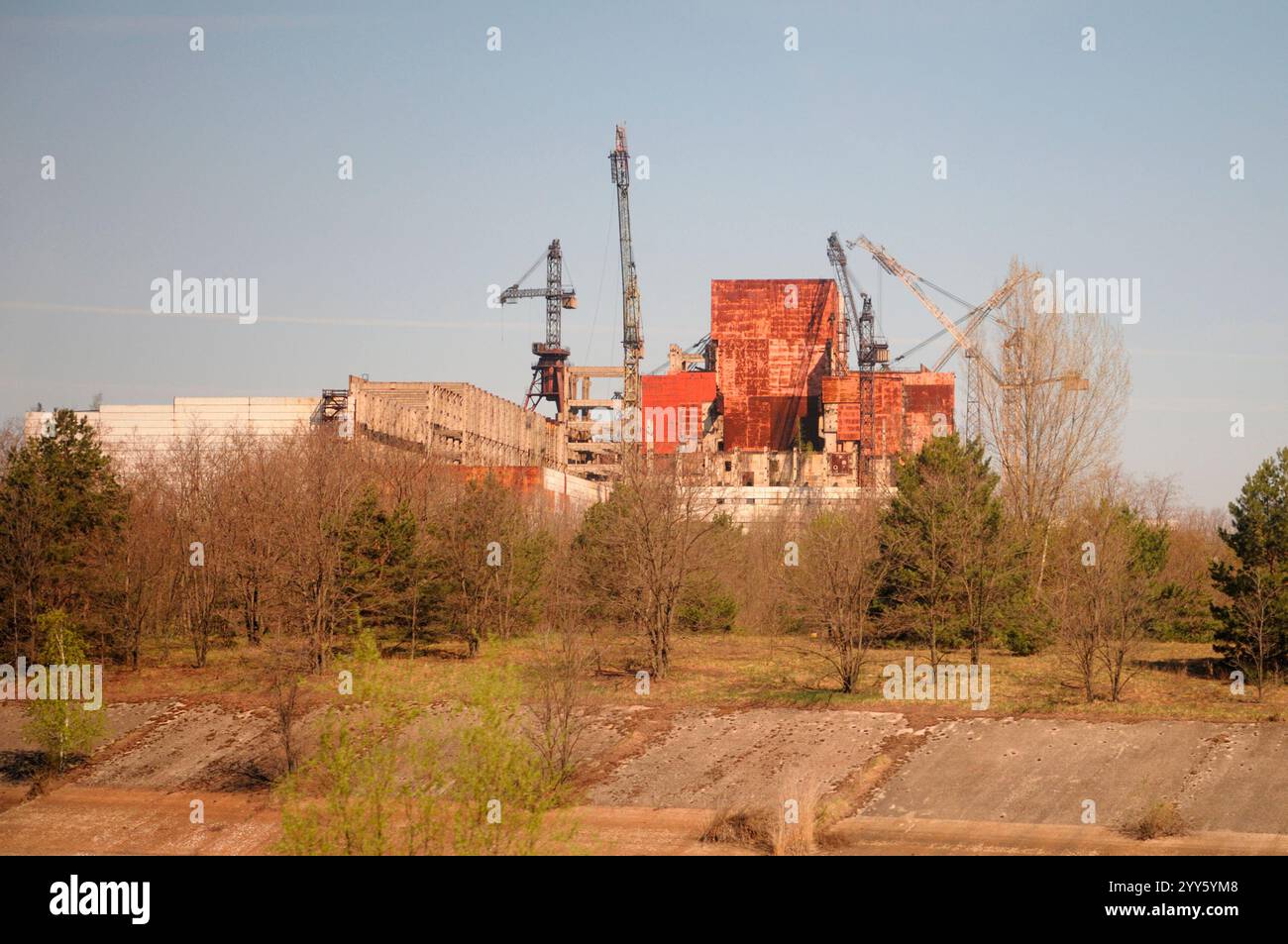 Unfinished building of a block of the Chornobyl Nuclear Power Plant ...