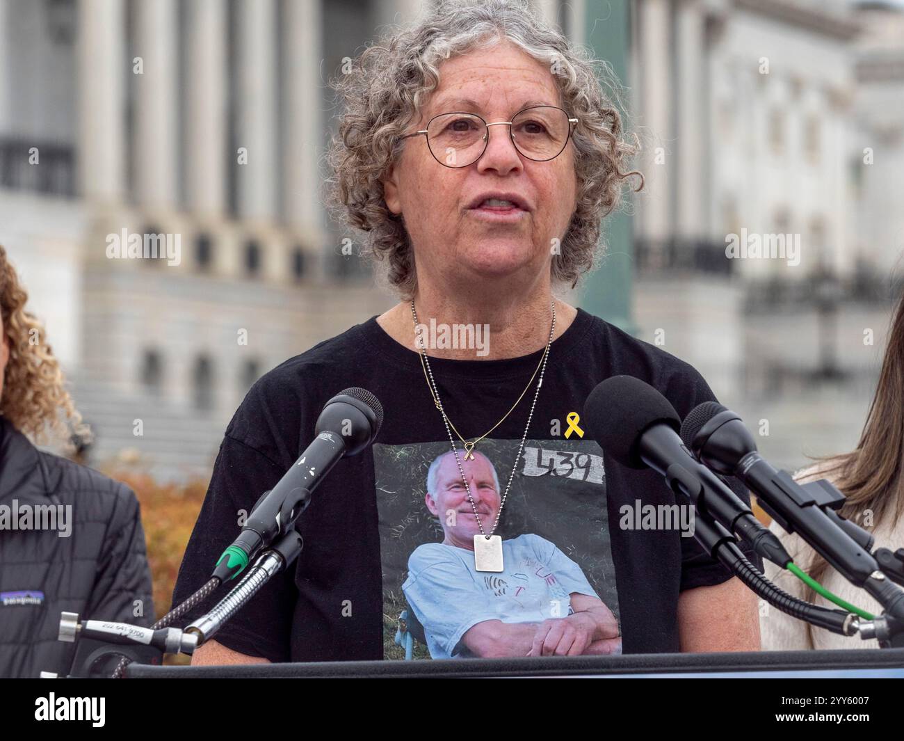 20241218 hostagepresser 02 jpg hi-res stock photography and images - Alamy