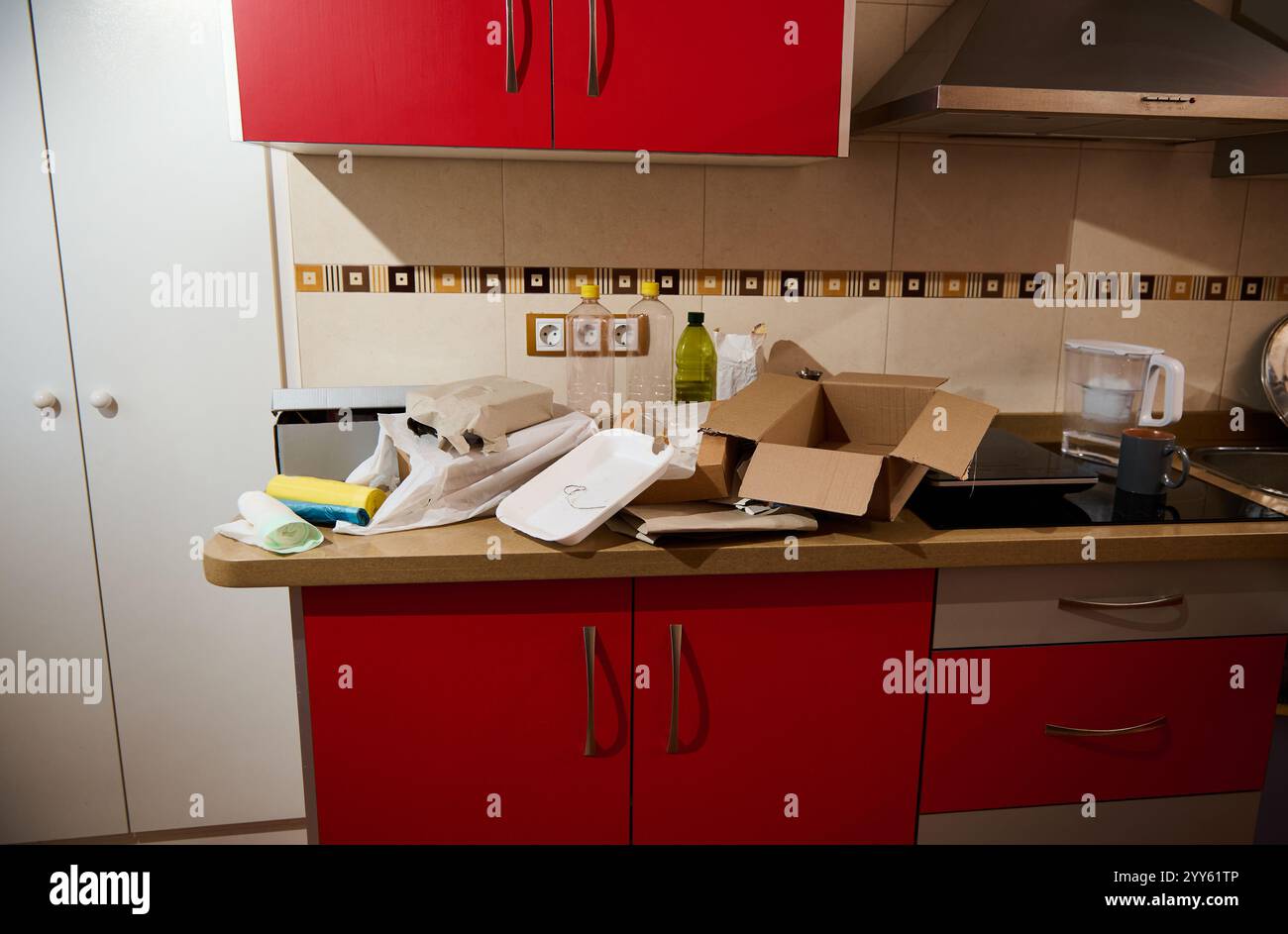 Discarded home items hi-res stock photography and images - Alamy