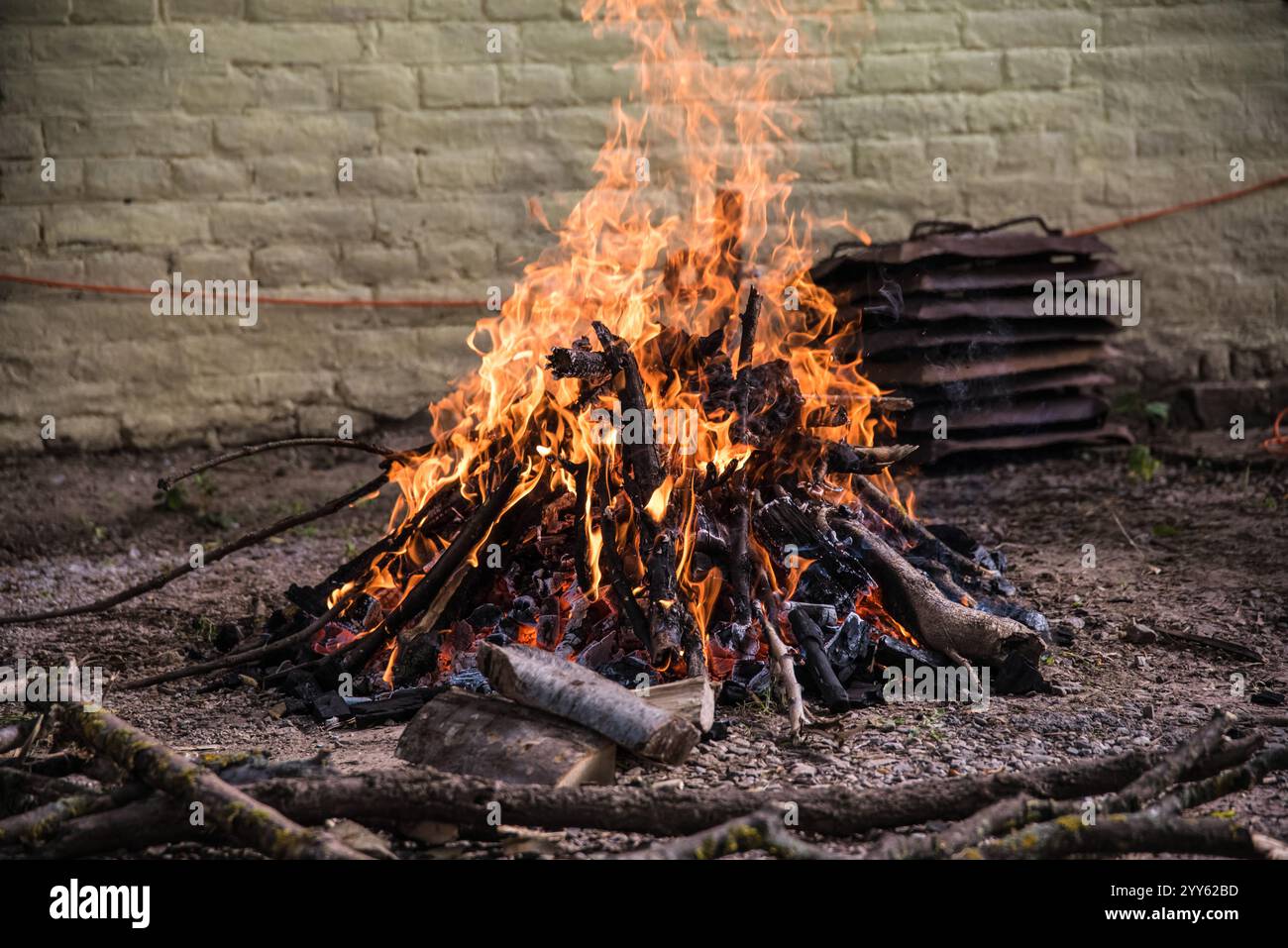 Charcoal burning in woods hi-res stock photography and images - Alamy