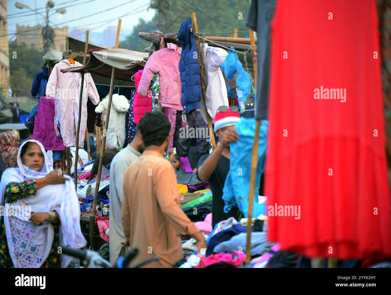 Karachi, Pakistan. December, 20, 2024. Warm clothes are being selling ...