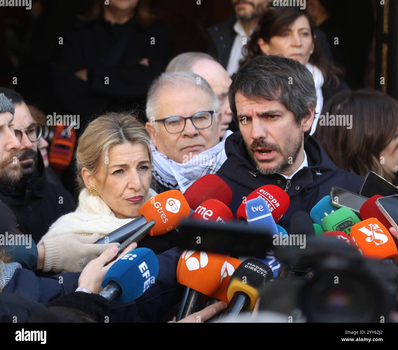 Madrid, Spain. 18th Dec, 2024. Familiares y amigos de Marisa Paredes ...