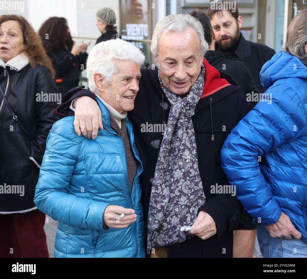 Madrid, Spain. 18th Dec, 2024. Familiares y amigos de Marisa Paredes ...