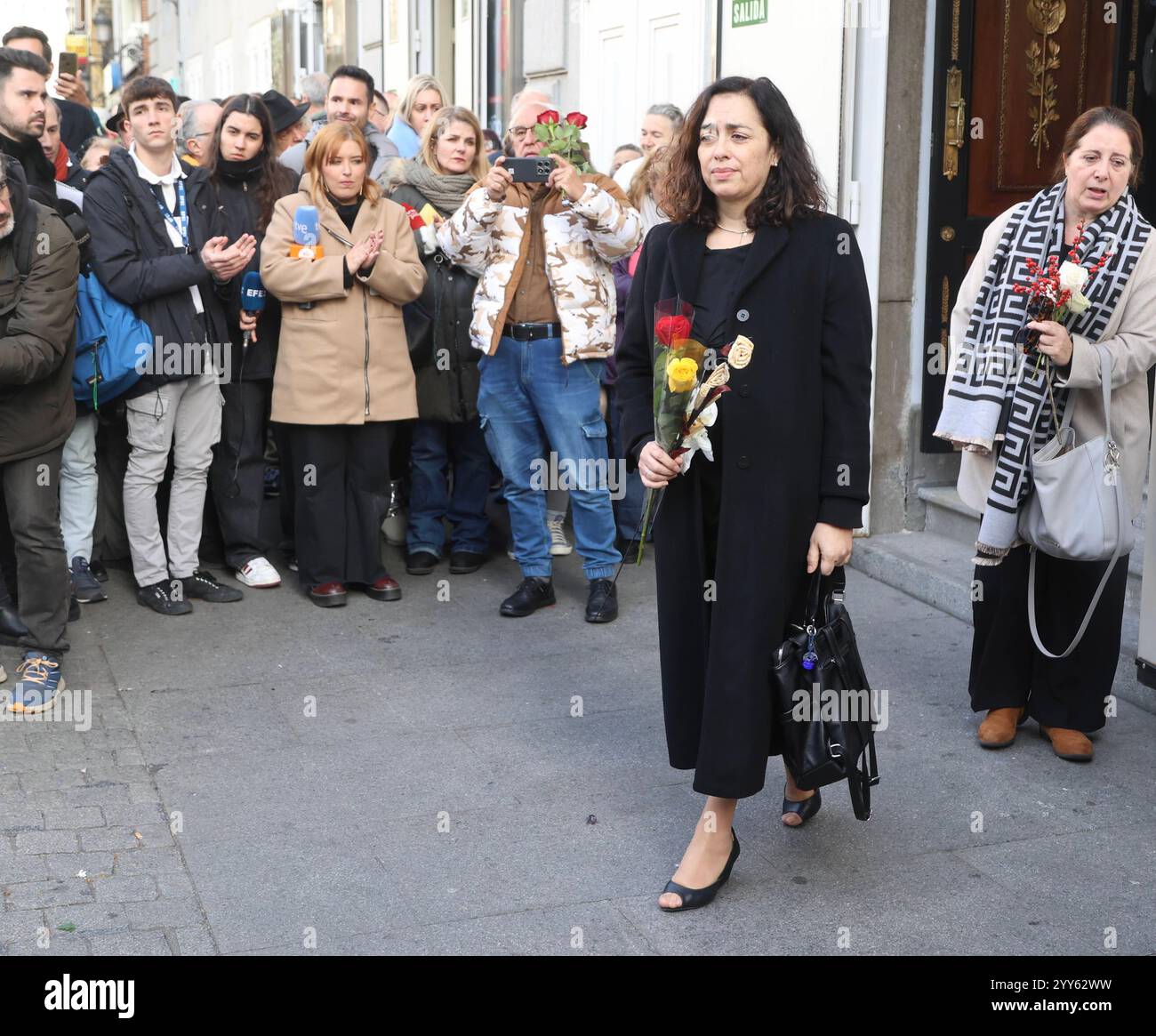 Madrid, Spain. 18th Dec, 2024. Familiares y amigos de Marisa Paredes ...