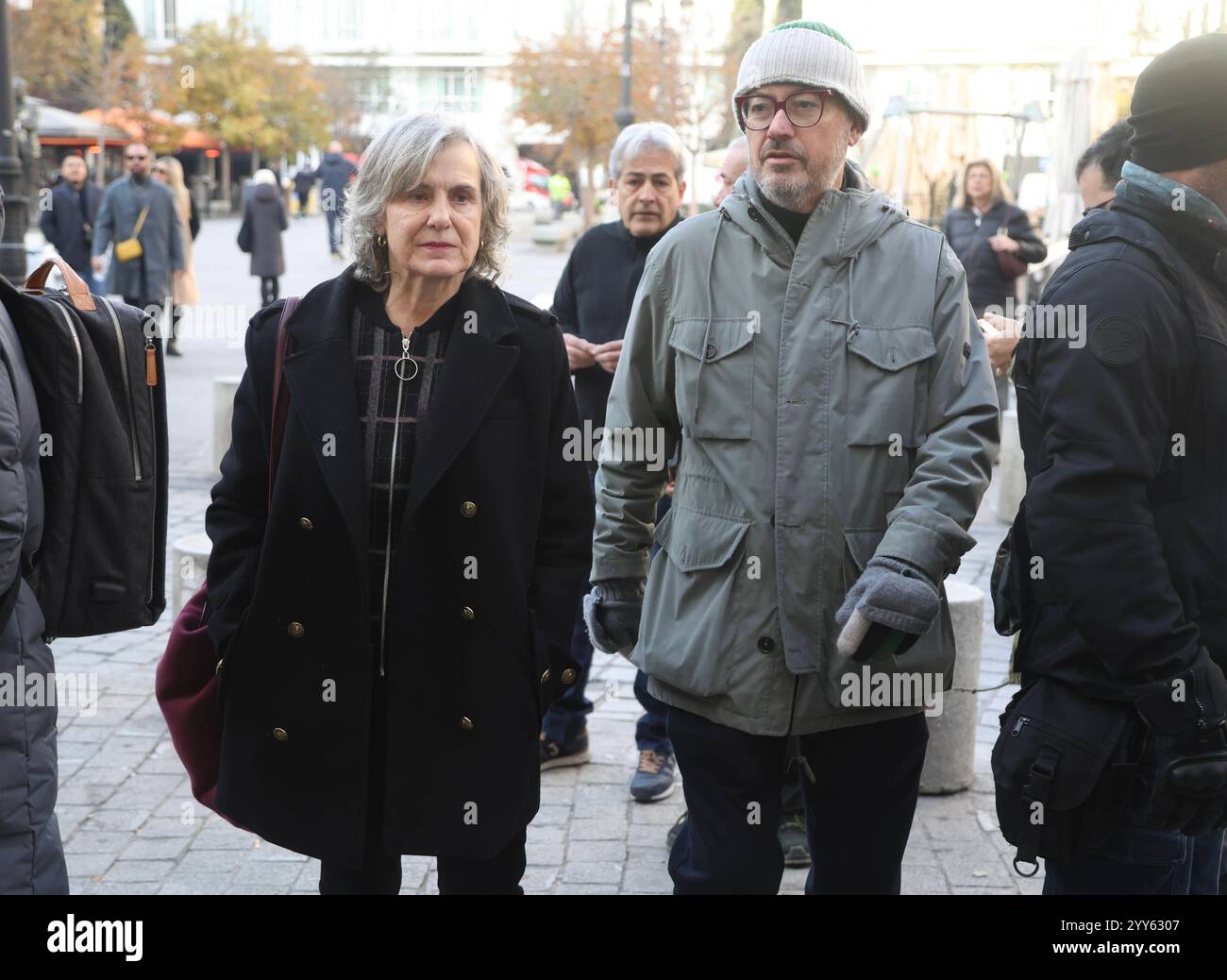 Madrid, Spain. 18th Dec, 2024. Familiares y amigos de Marisa Paredes ...