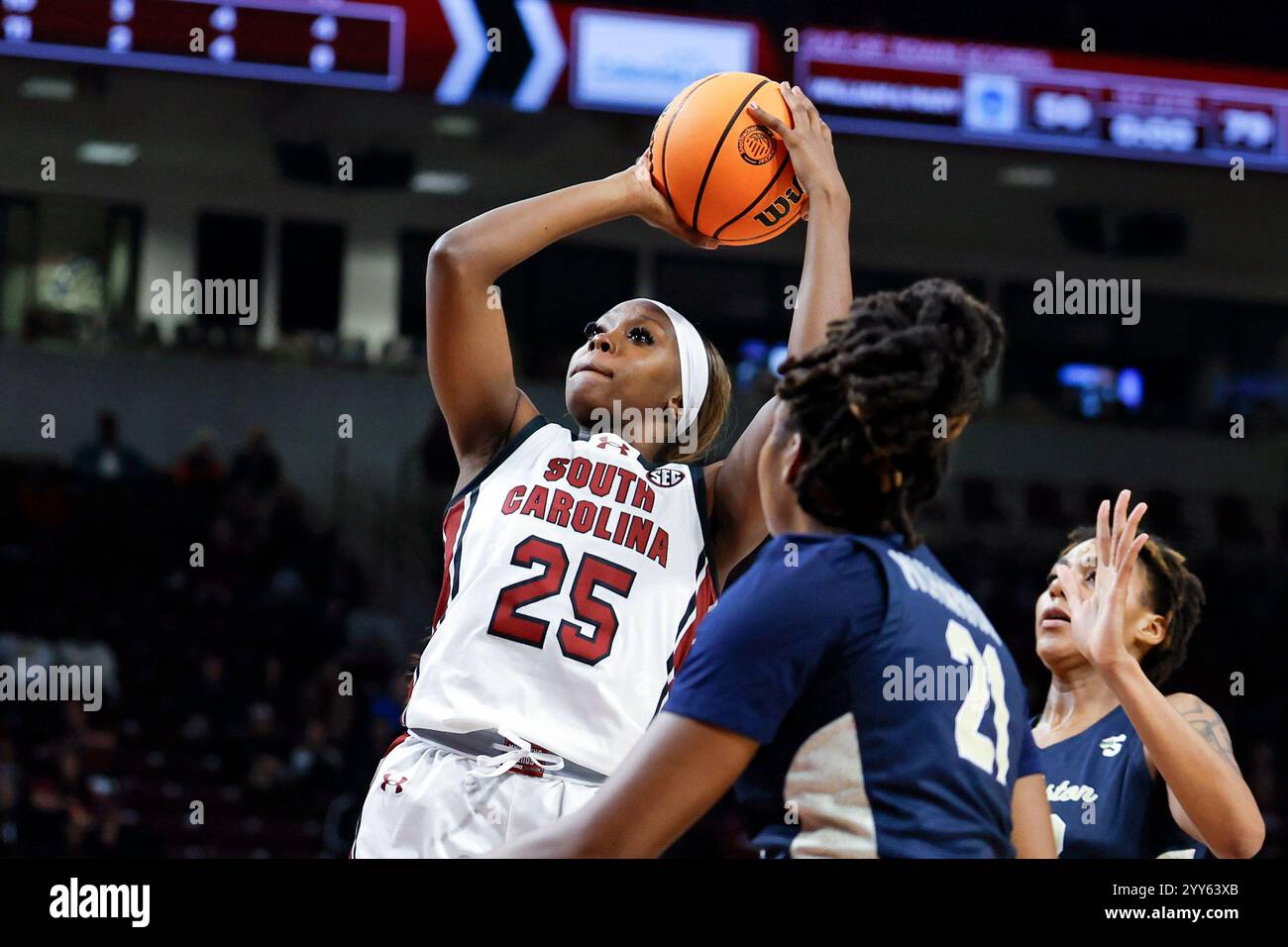 South Carolina guard Raven Johnson (25) shoots over Charleston Southern ...