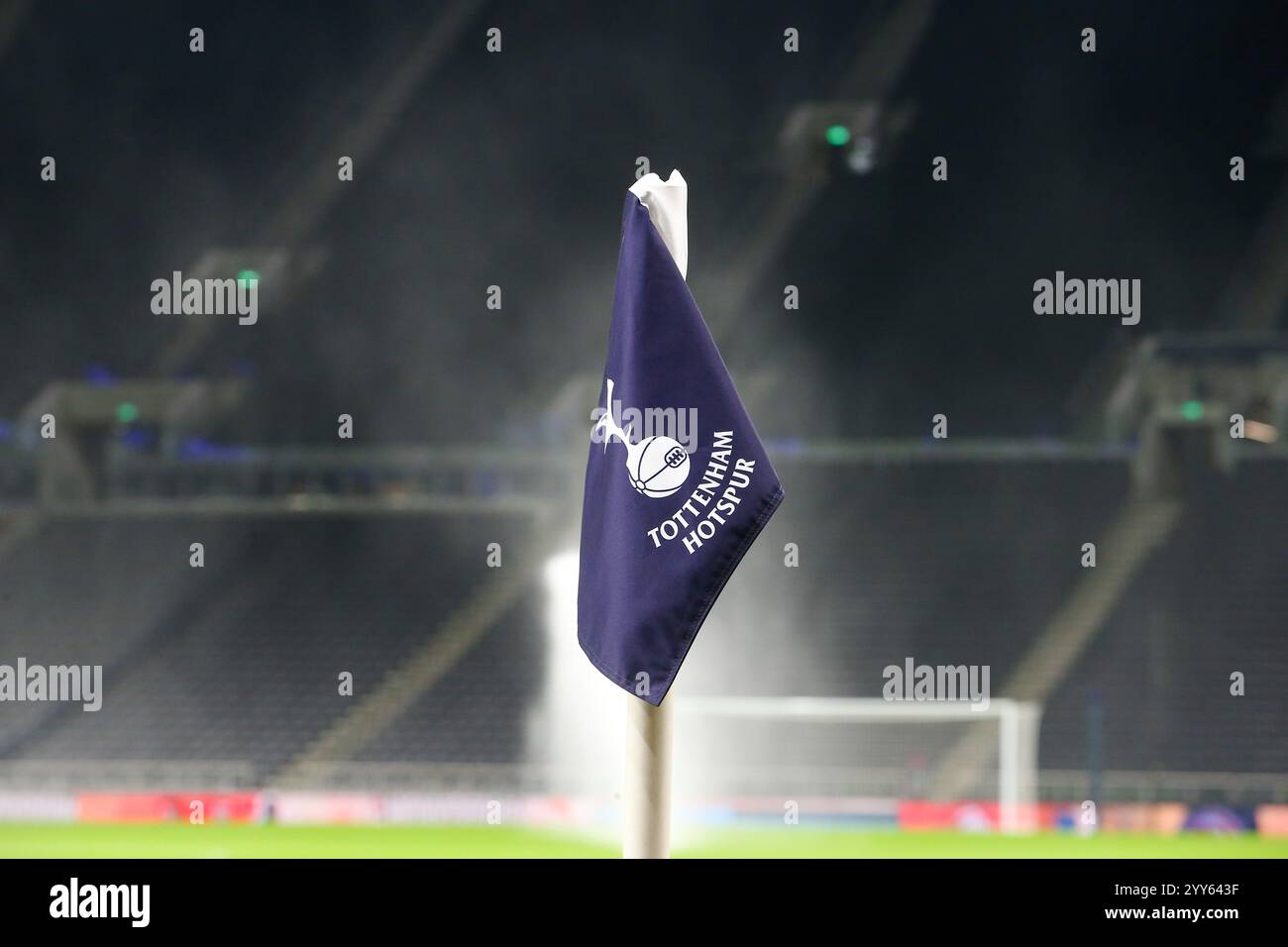 Tottenham Hotspur Stadium, London, UK. 19th Dec, 2024. Carabao Cup ...