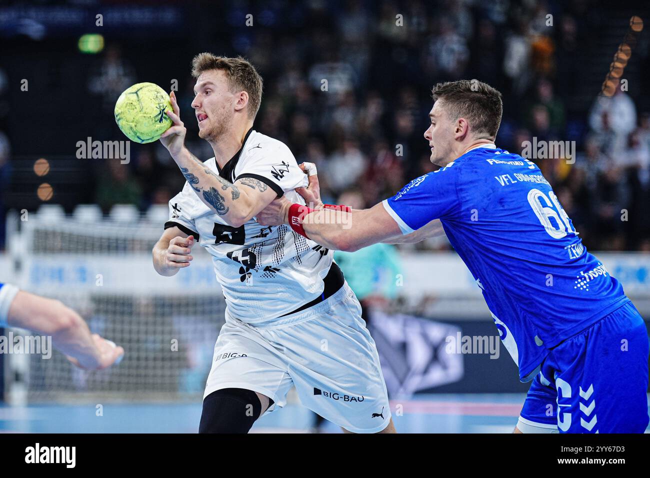 Emil Wernsdorf Madsen (THW Kiel, #45), Stephan Zeman (VfL Gummersbach ...