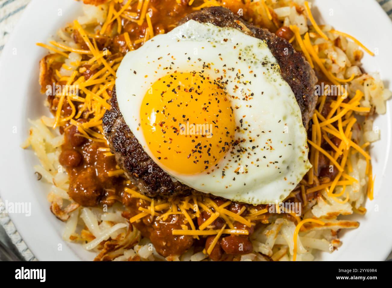 Fatty St Louis Slinger Hamburger Plate with Hash Browns Chili and Eggs ...
