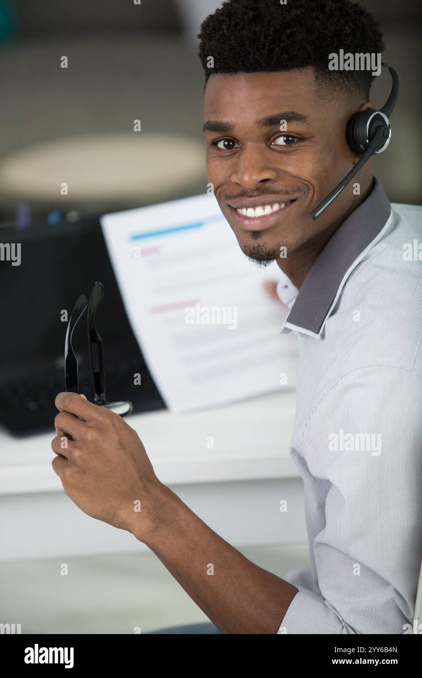 Call center worker station hi-res stock photography and images - Alamy