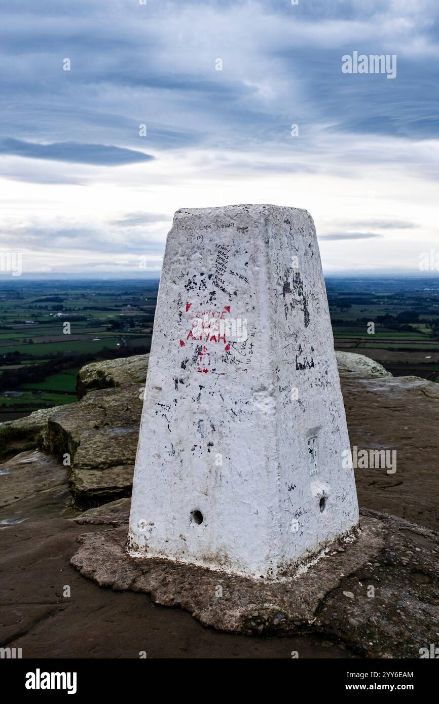 Roseberry Topping on the North Yorkshire Moors, Cleveland Way Trail ...