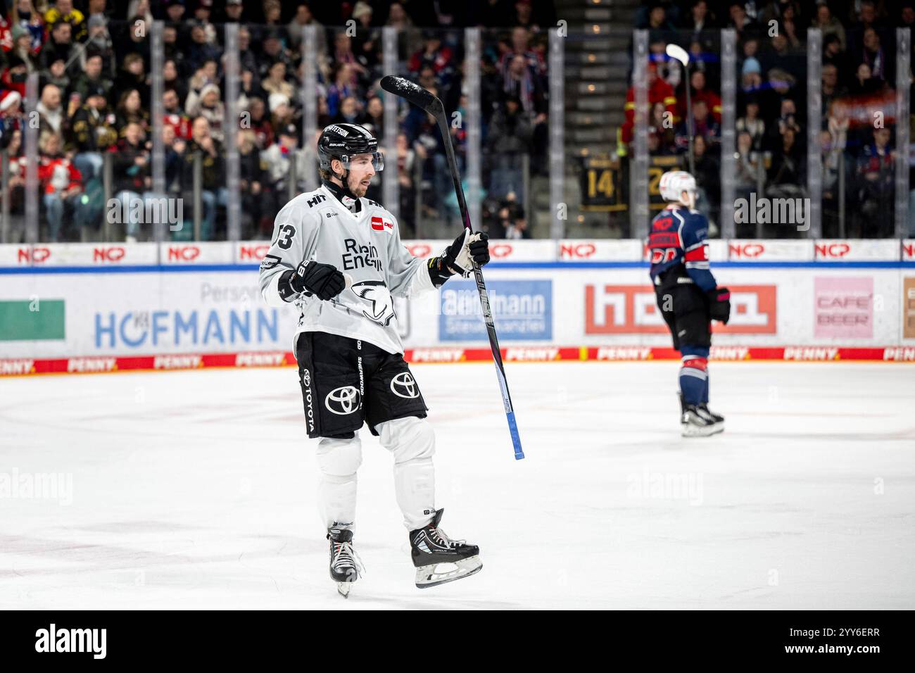 Torjubel Adam Almquist (53, Koelner Haie ), Nuernberg Ice Tigers vs ...