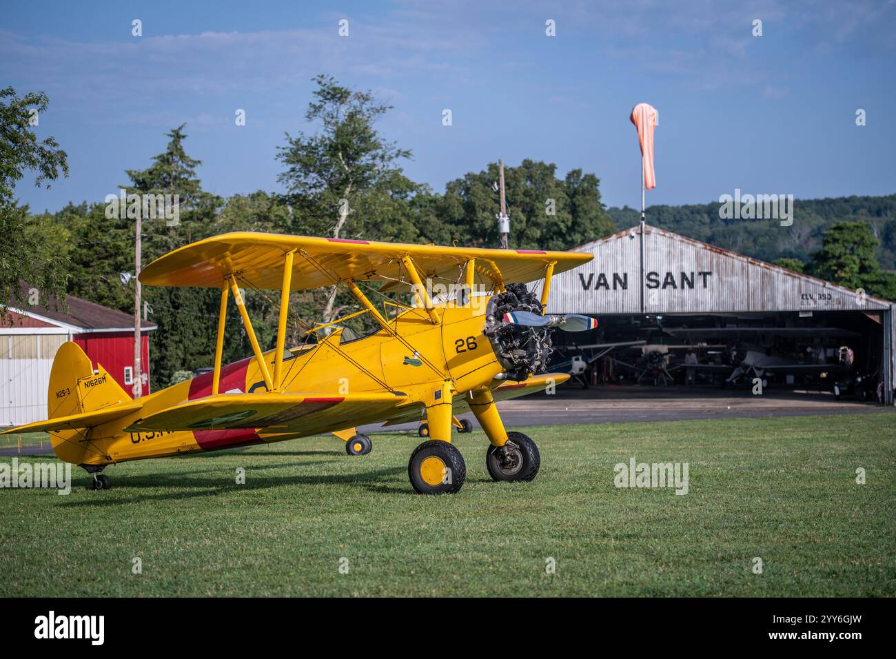 Boeing stearman 75 hi-res stock photography and images - Alamy