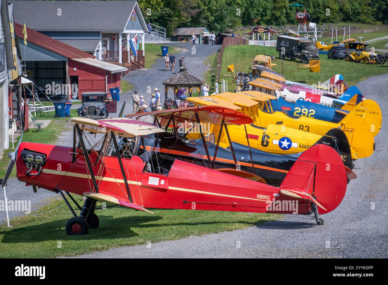 Old biplanes hi-res stock photography and images - Alamy