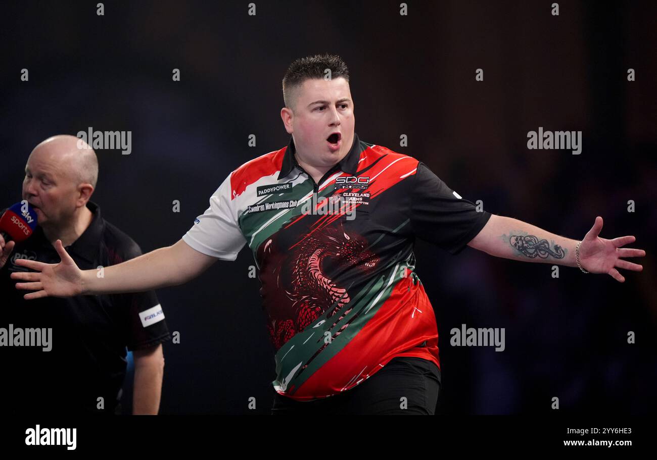 Nick Kenny celebrates winning his first round match against Stowe Buntz ...