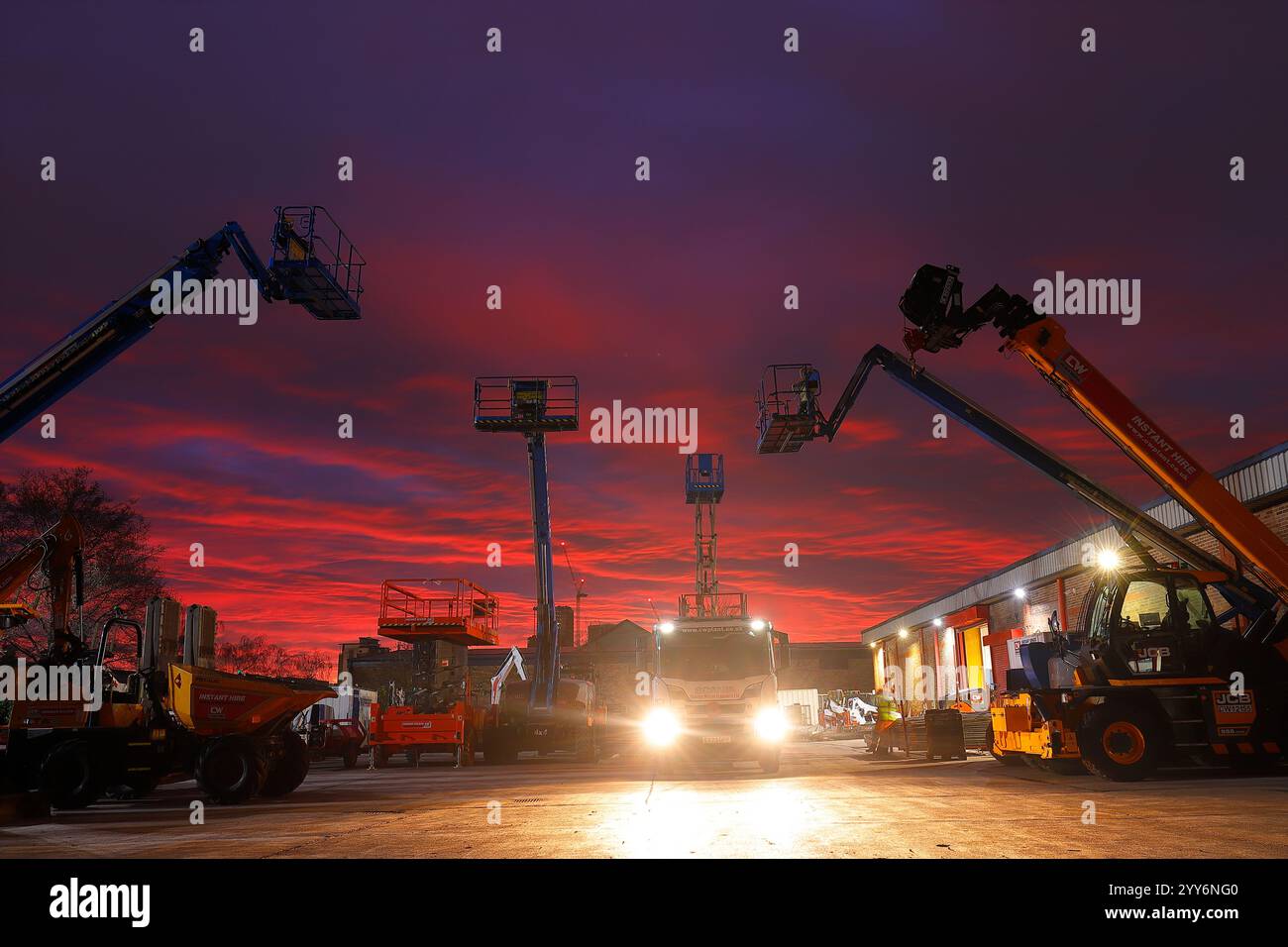 Cw plant hire hi-res stock photography and images - Alamy