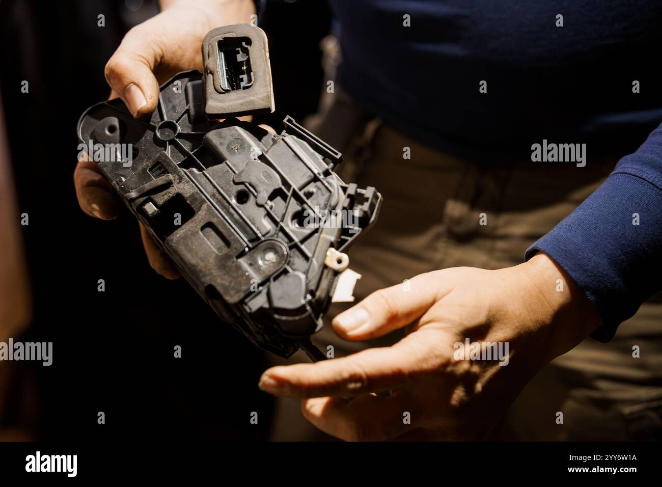 Component usage hi-res stock photography and images - Alamy