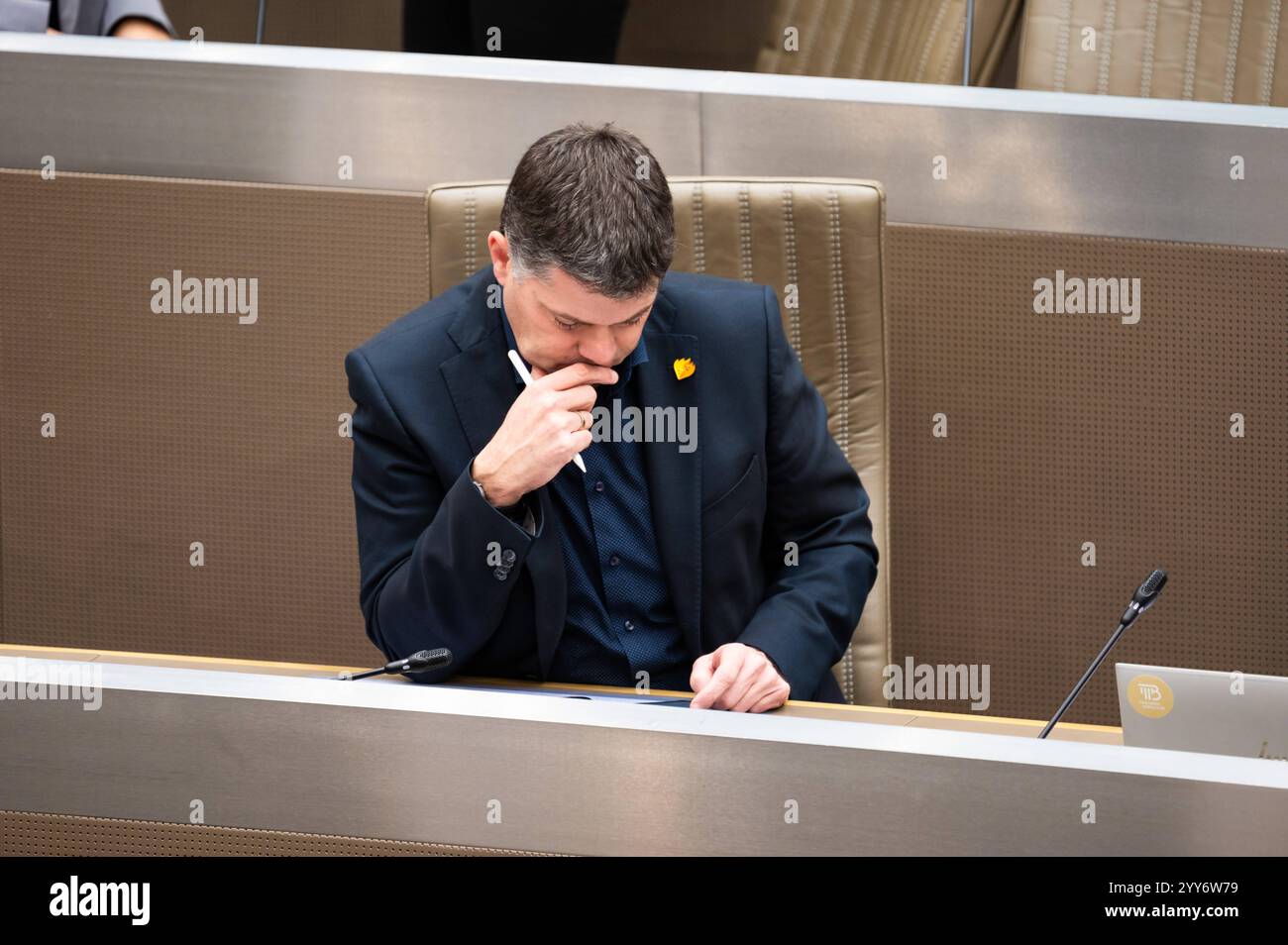 Tom Ongena Open VLD at the Flemish parliament plenary meeting in ...