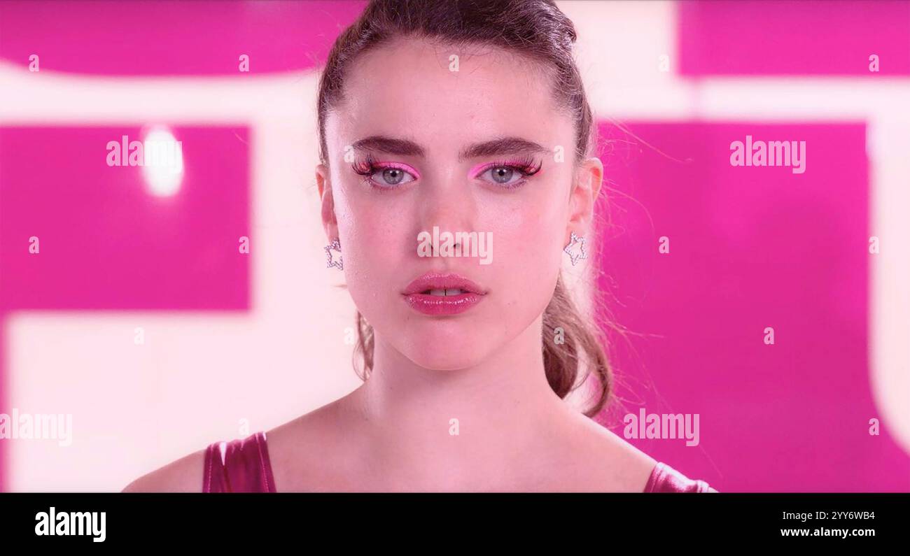THE SYBSTANCE 2024 Mubi horror film with Margaret Qualley Stock Photo ...