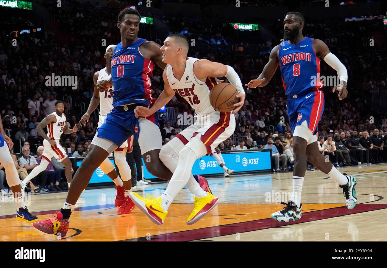 Miami Heat guard Tyler Herro (14) drives to the basket as Detroit ...