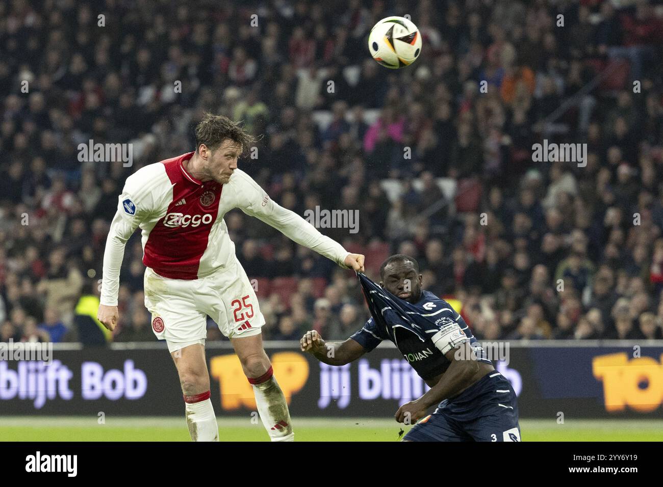 AMSTERDAM - (l-r) Wout Weghorst of Ajax, Mitch Apau of Telstar during the KNVB Beker match ...