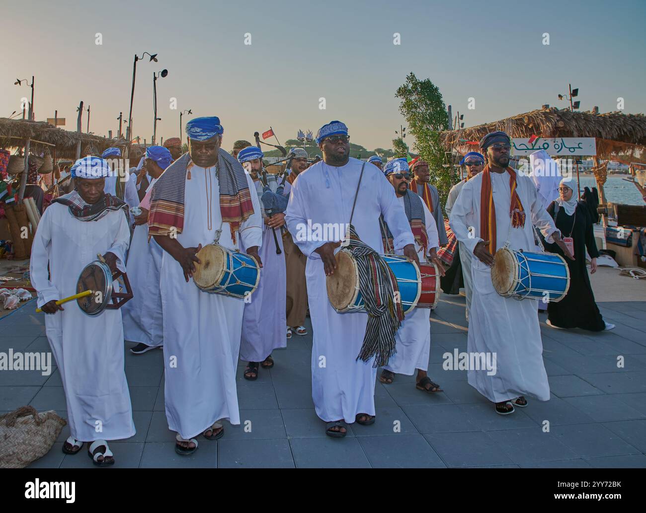 Oman traditional folklore dance (Ardah dance) in Katara cultural ...
