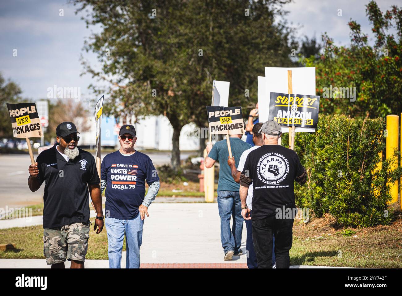 Ruskin, Florida, USA. 19th Dec, 2024. Teamsters Local 79 union members ...