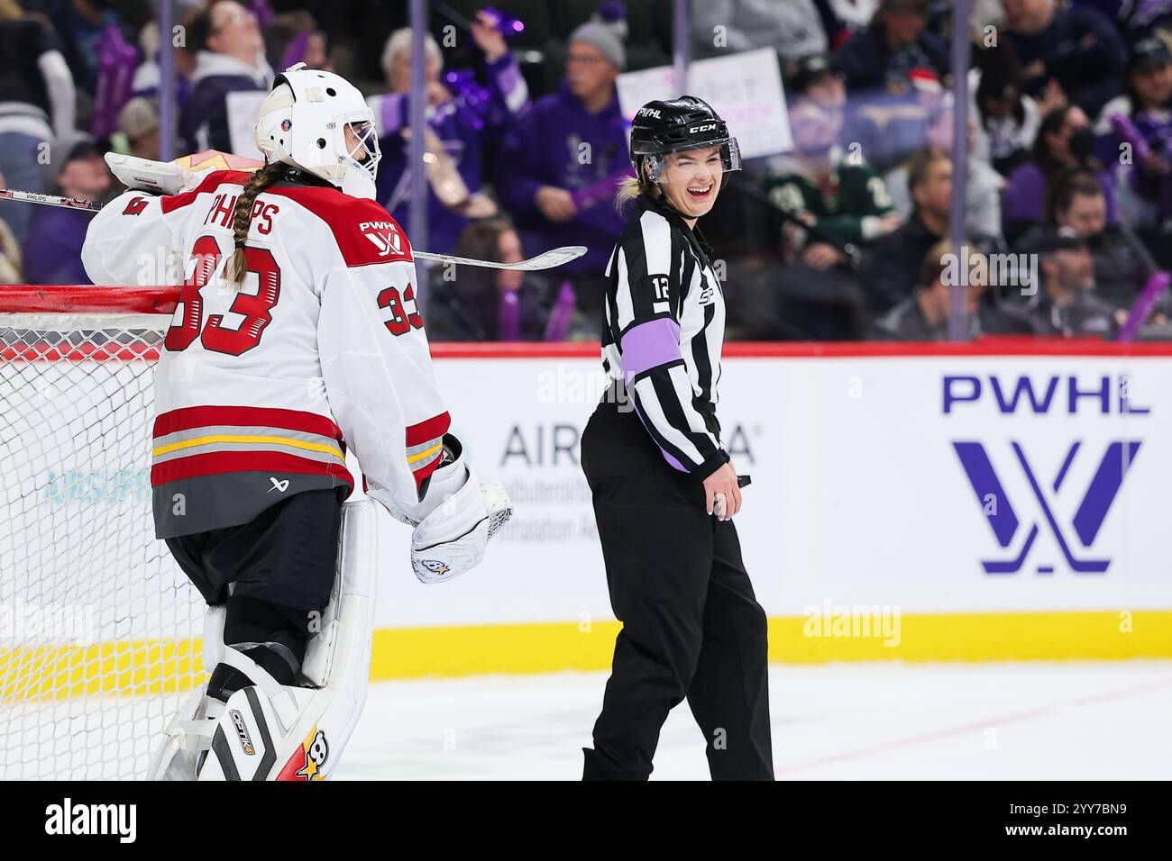 November 19th, 2024: Ottawa Charge goalie Gwyneth Philips (33) and a ...