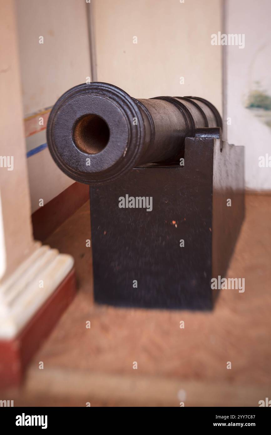A Historical bronze cannon inside Palacio Cantero, Museo de Historia ...