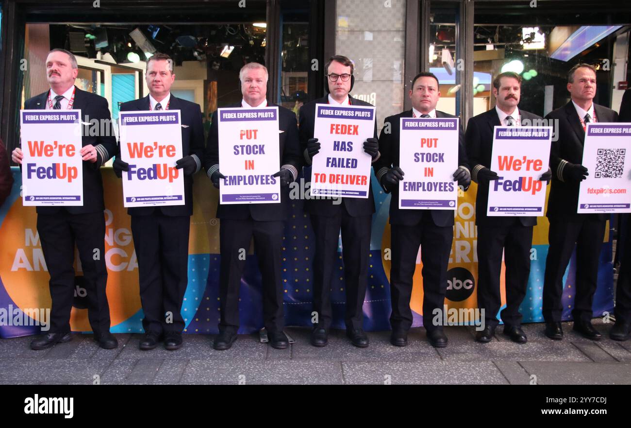 New York, NY, USA. 19th Dec, 2024. FedEx Pilots stage protest in front ...
