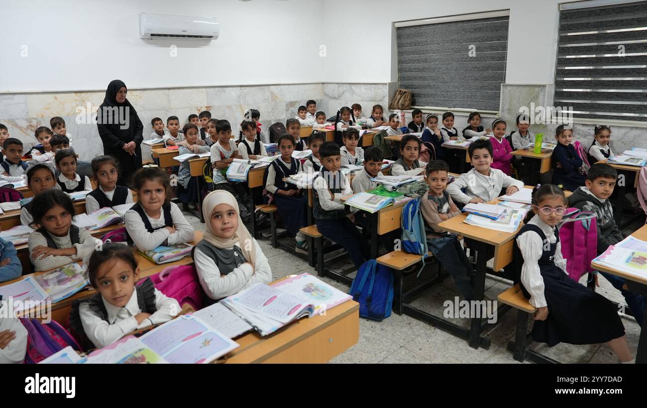 Baghdad, Iraq. 17th Nov, 2024. Students attend a class at the al ...