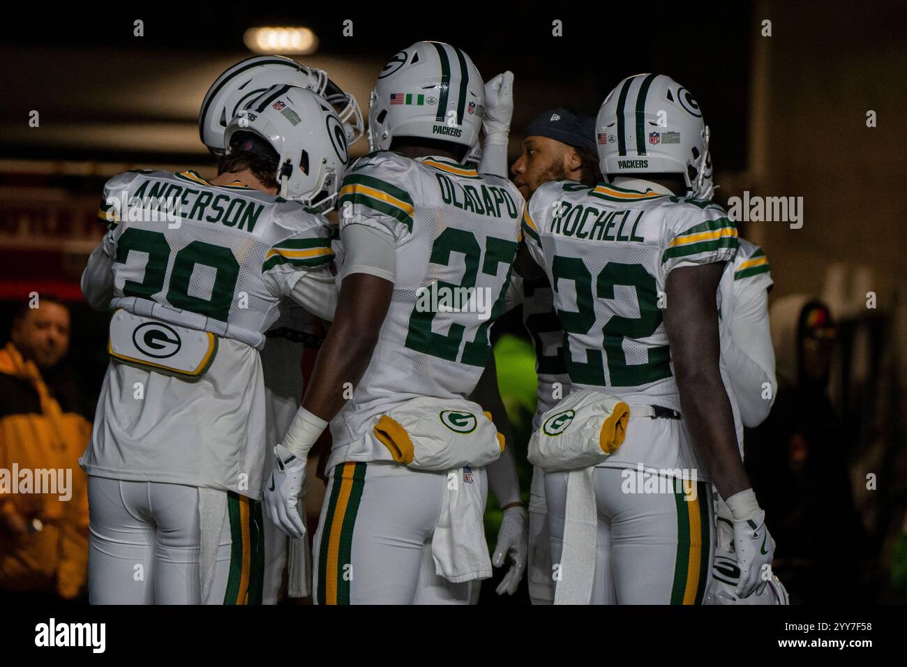 Green Bay Packers safety Zayne Anderson, safety Kitan Oladapo ...