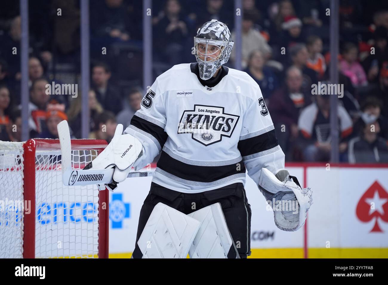 Los Angeles Kings' Darcy Kuemper plays during an NHL hockey game ...