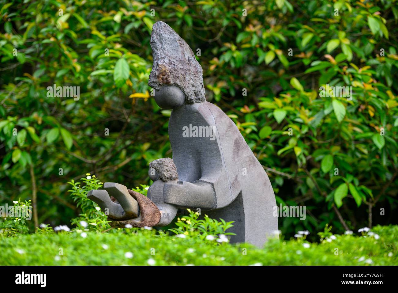 The Swing Me Mama statue at the Singapore Botanic Garden Stock Photo ...