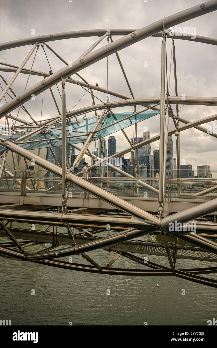 The Helix Bridge, Singapore Stock Photo - Alamy