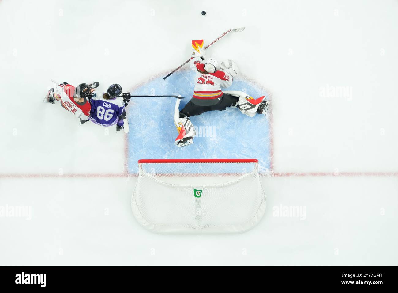 November 19th, 2024: Ottawa Charge goalie Gwyneth Philips (33) makes a ...