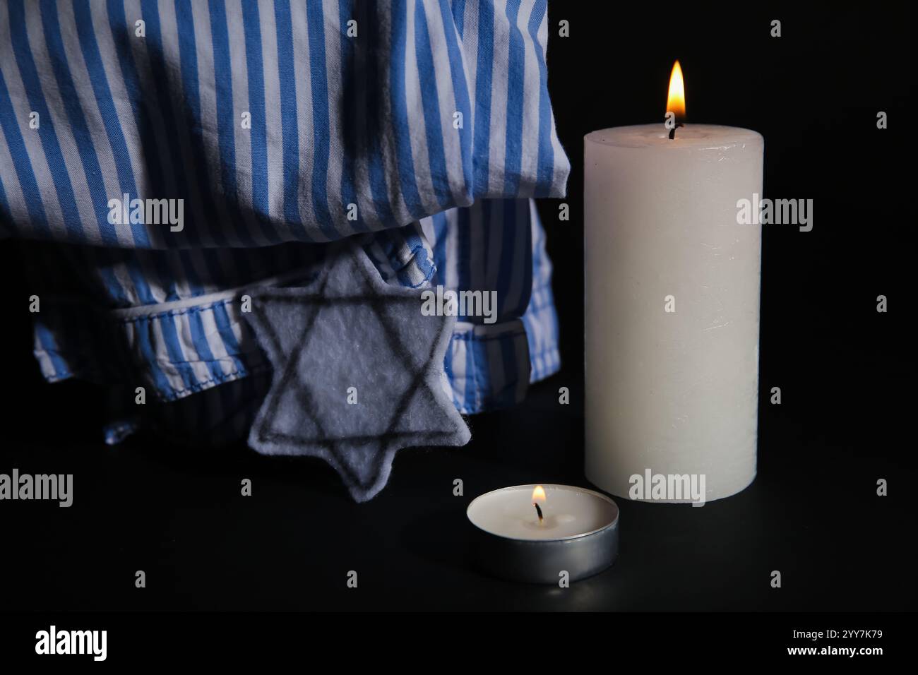 Jewish prisoner uniform hi-res stock photography and images - Alamy