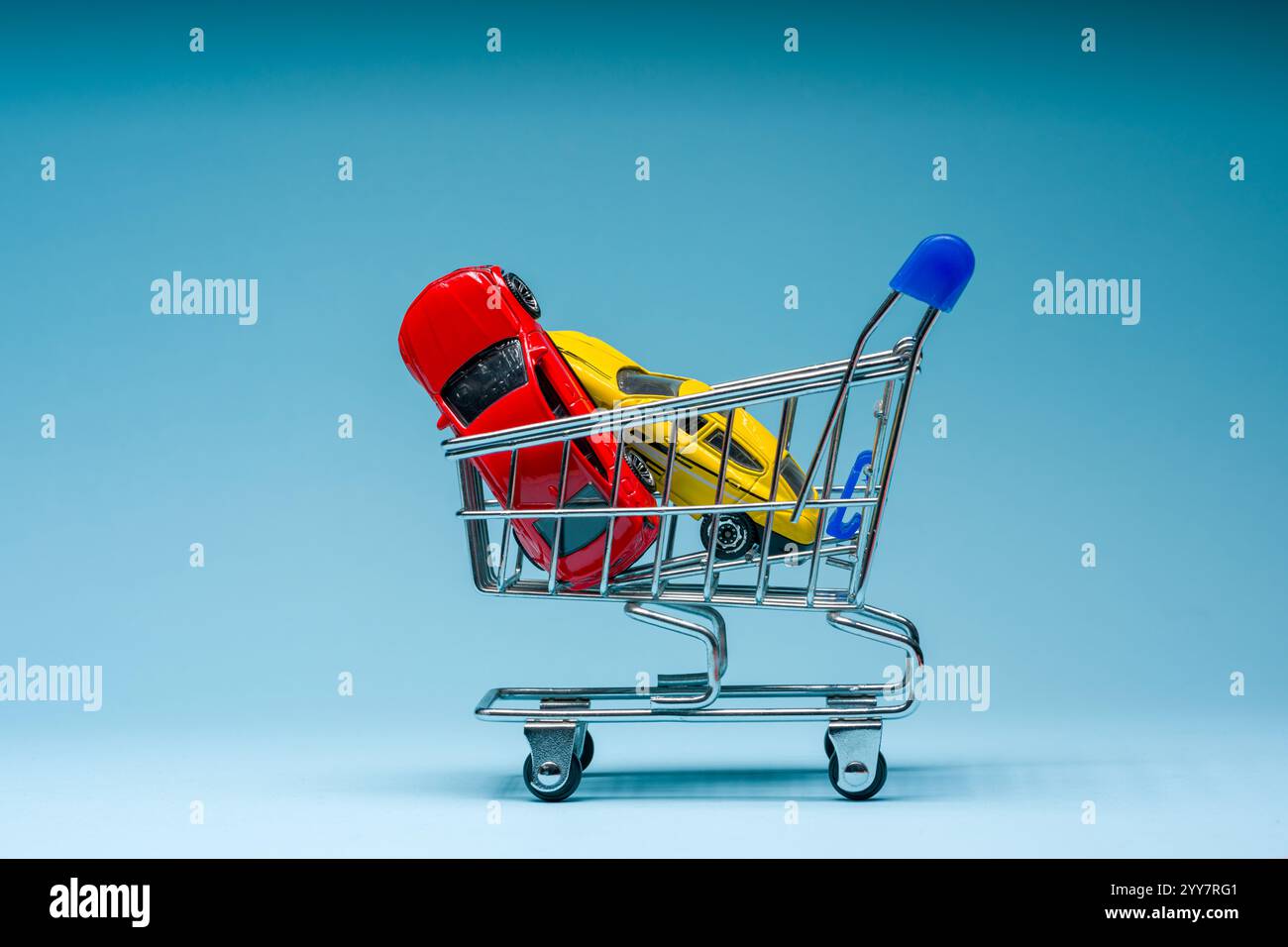 Mini shopping cart supermarket hi-res stock photography and images - Alamy