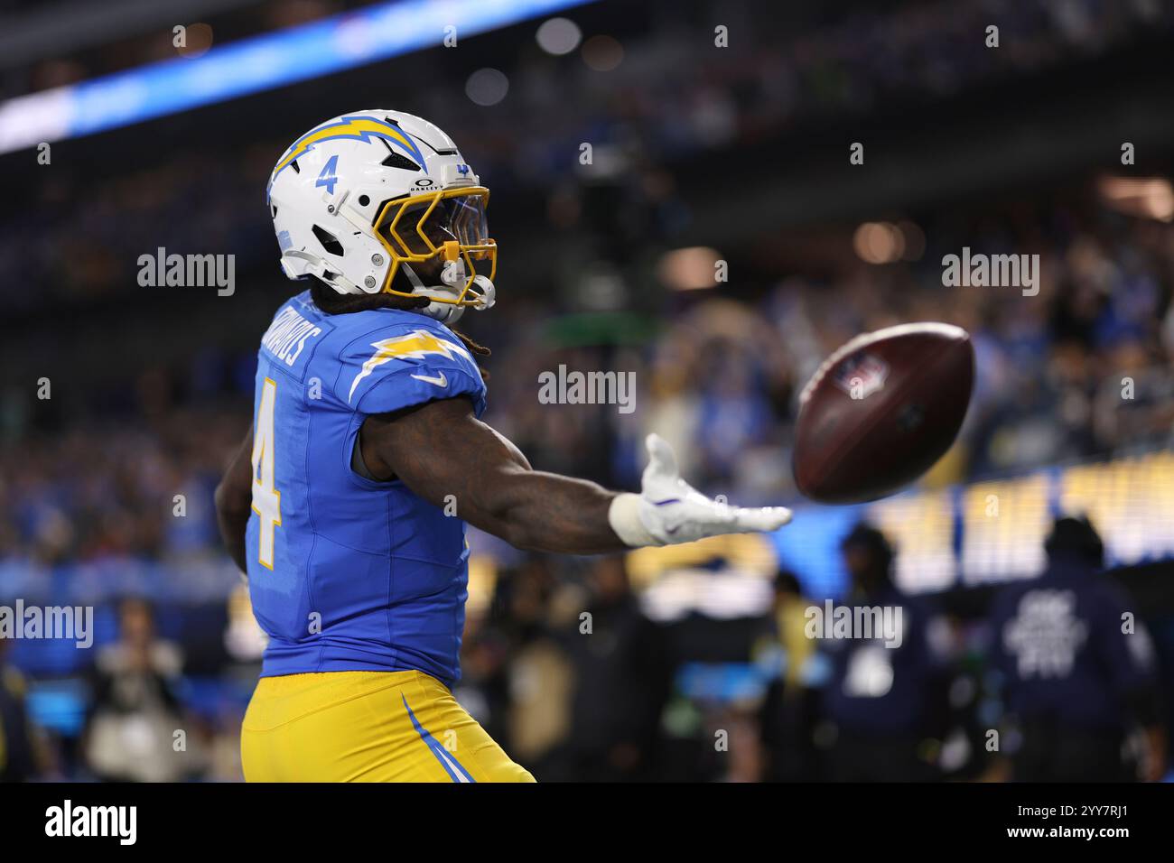 Inglewood, California, USA. 19th Dec, 2024. Los Angeles Chargers ...