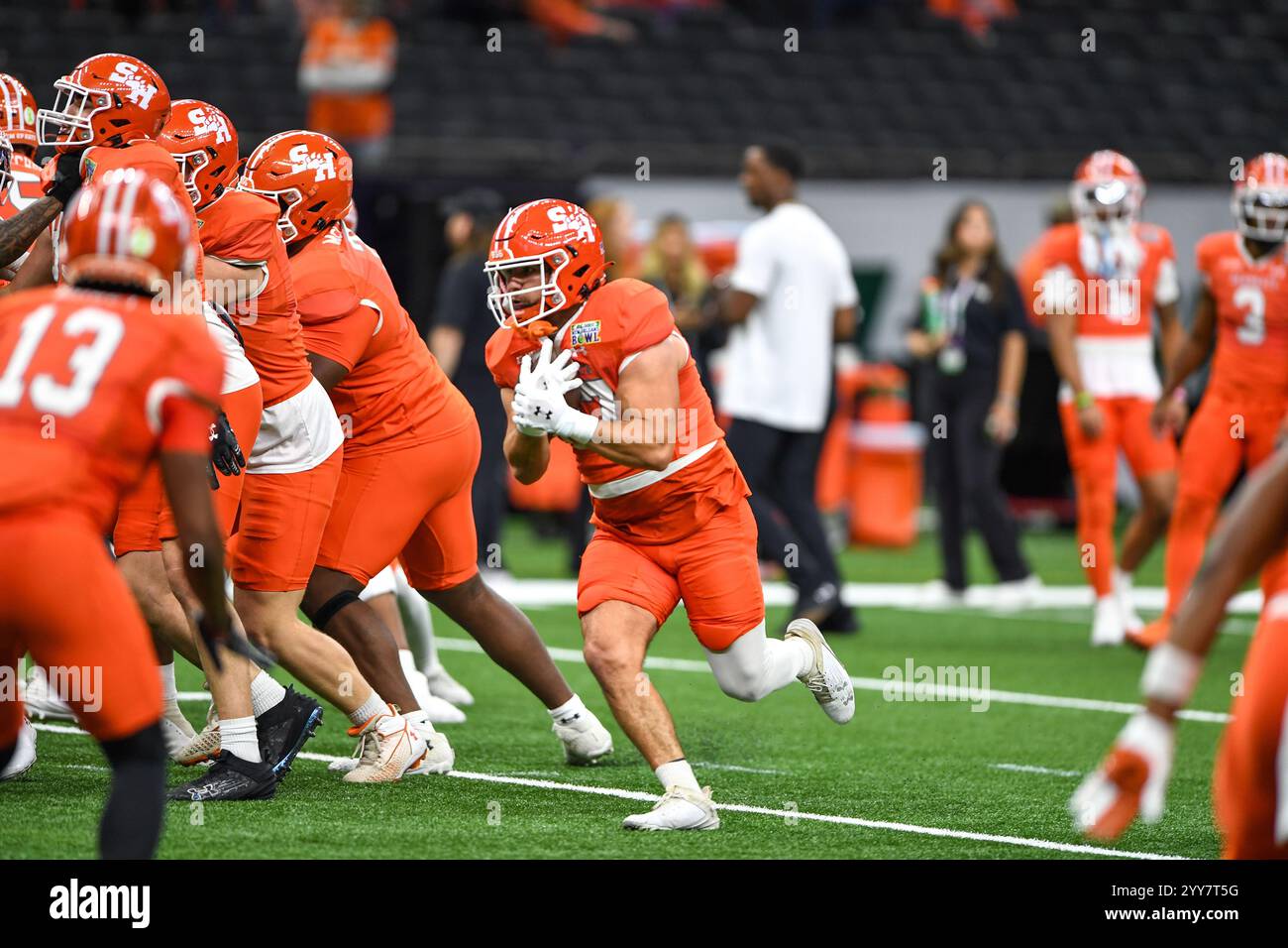 New Orleans, Louisiana, USA. 19th Dec, 2024. SHSU #27 RB Garret Hagler ...