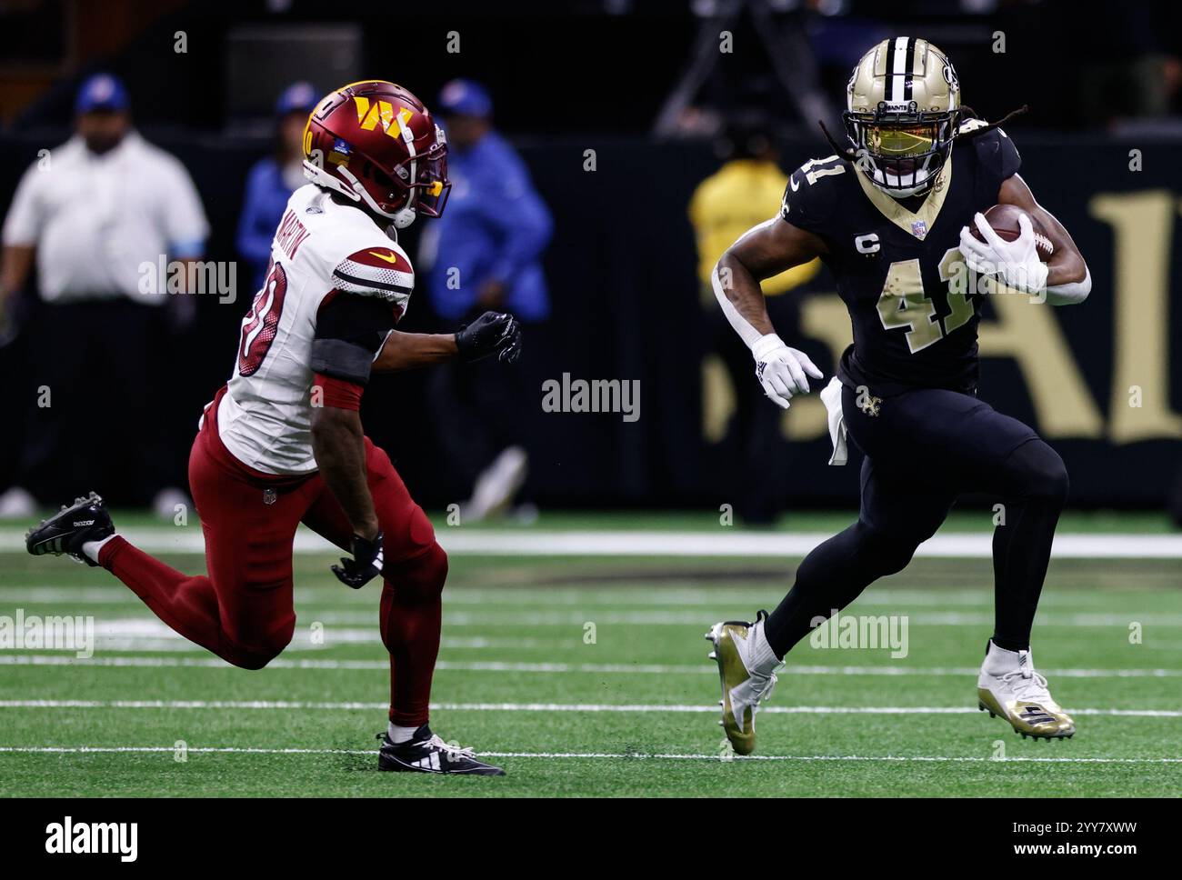 New Orleans Saints running back Alvin Kamara (41) with the carry at the ...