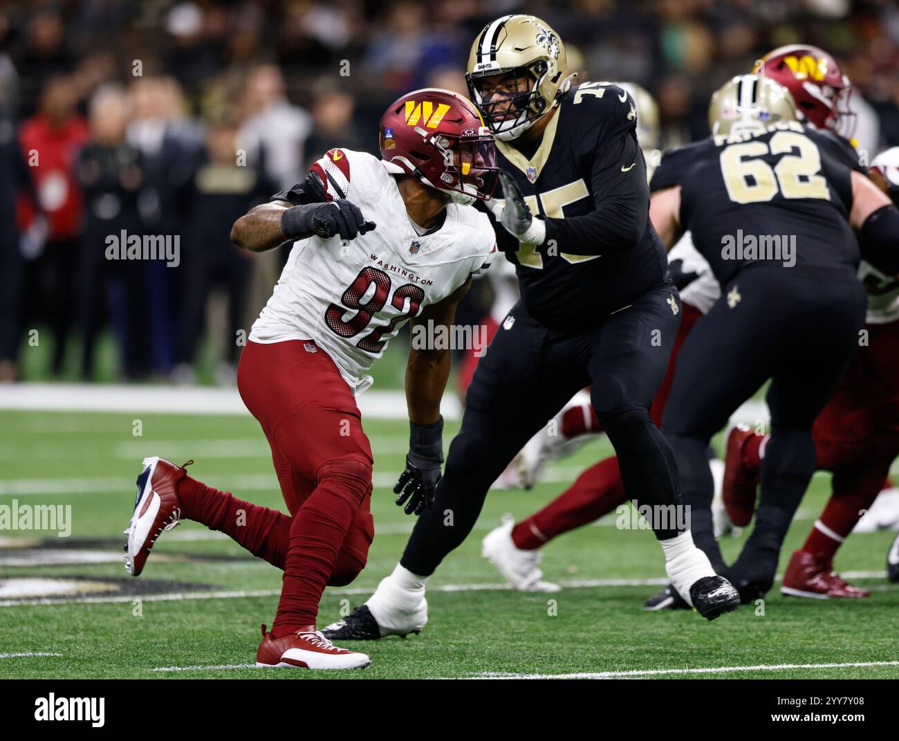 Washington Commanders defensive end Dorance Armstrong (92) in formation ...