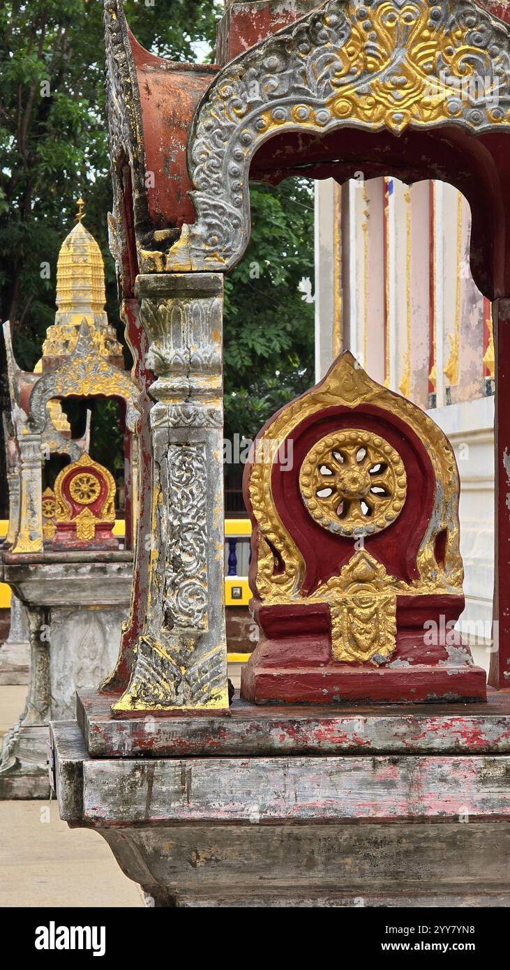 Thai Buddhist Temples Stock Photo - Alamy