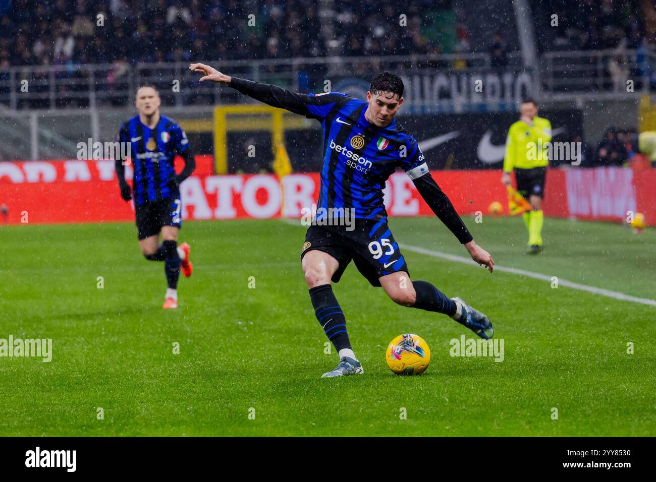 Alessandro Bastoni in action during Coppa Italia match between FC ...