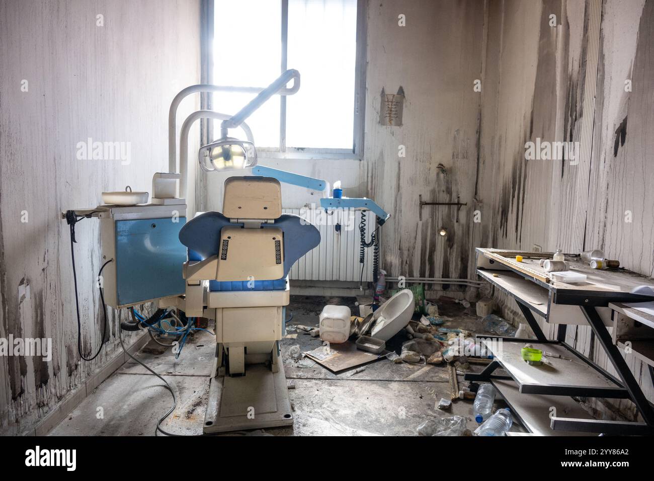 Damascus, Syria. 19th Dec, 2024. A dentist office, seen inside the ...