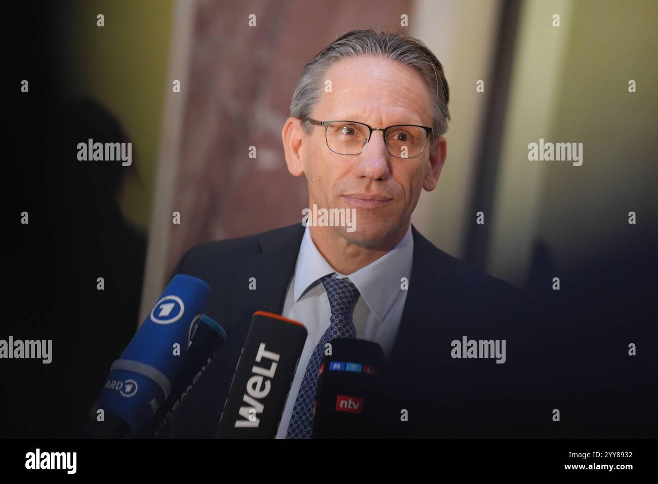 Bundesrat, 1050. Plenarsitzung Finanzminister Joerg Kukies im Portrait ...