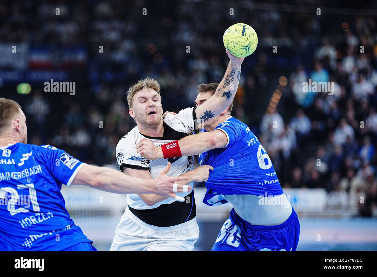 Emil Wernsdorf Madsen (THW Kiel, #45), Stephan Zeman (VfL Gummersbach ...